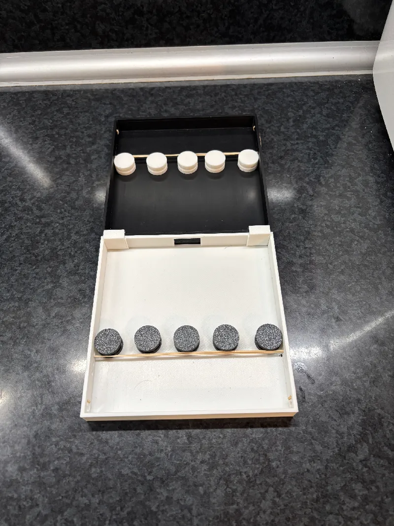 Fast Sling Puck – Snap-Fit Action Board Game by GR3DKING | Download STL ...