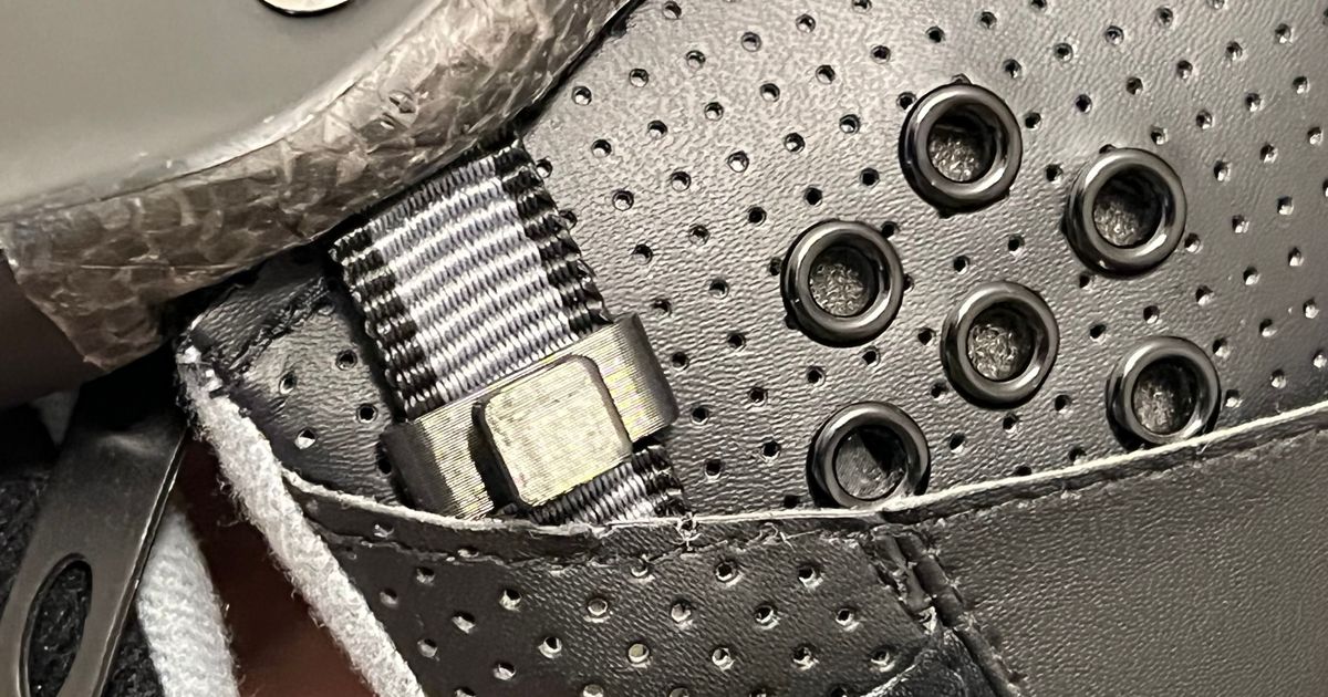 Ski Helmet Mask Clip (easy print) by Steeeve | Download free STL model ...