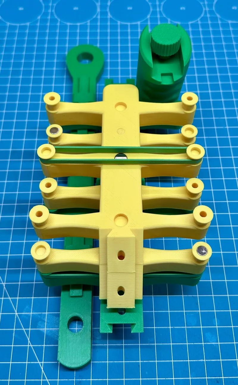 The Ultimate Miniature Painting & Priming Handle 1.0! by 3d_print_it ...