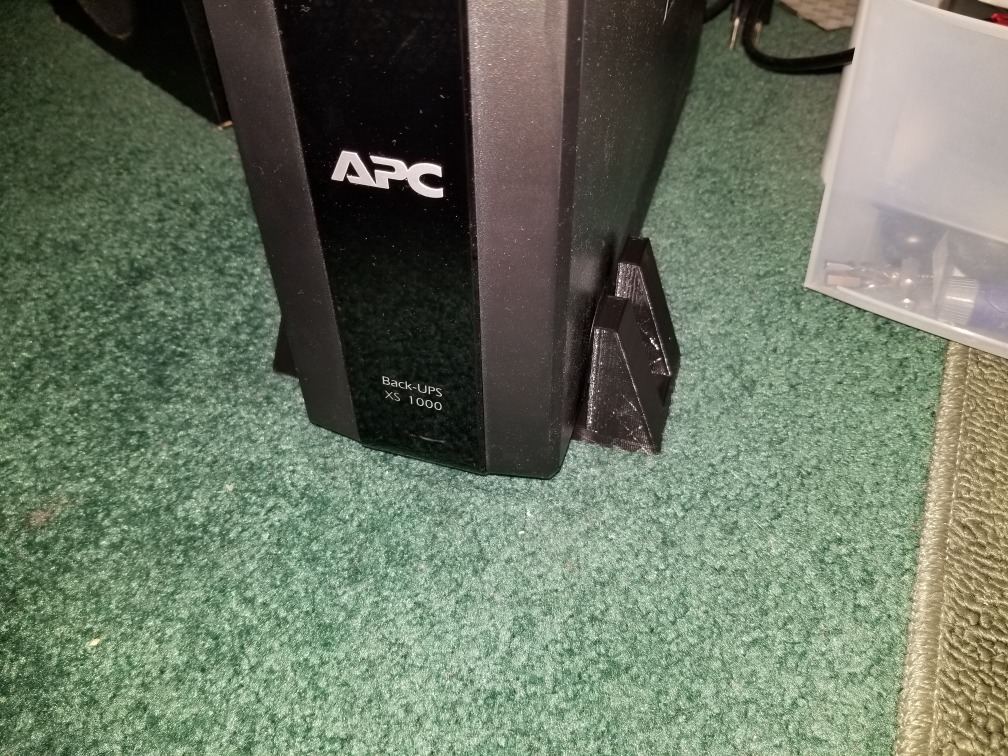 Small Form Factor (SFF) Computer Stand v0.1 par zaijian | Téléchargez ...