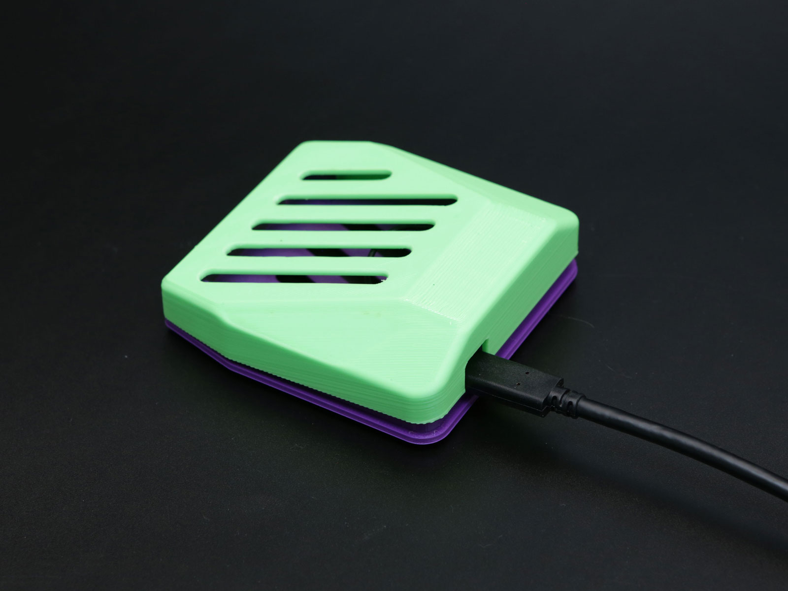 USB Footswitch QT Py RP2040 by Adafruit | Download free STL model | Printables.com