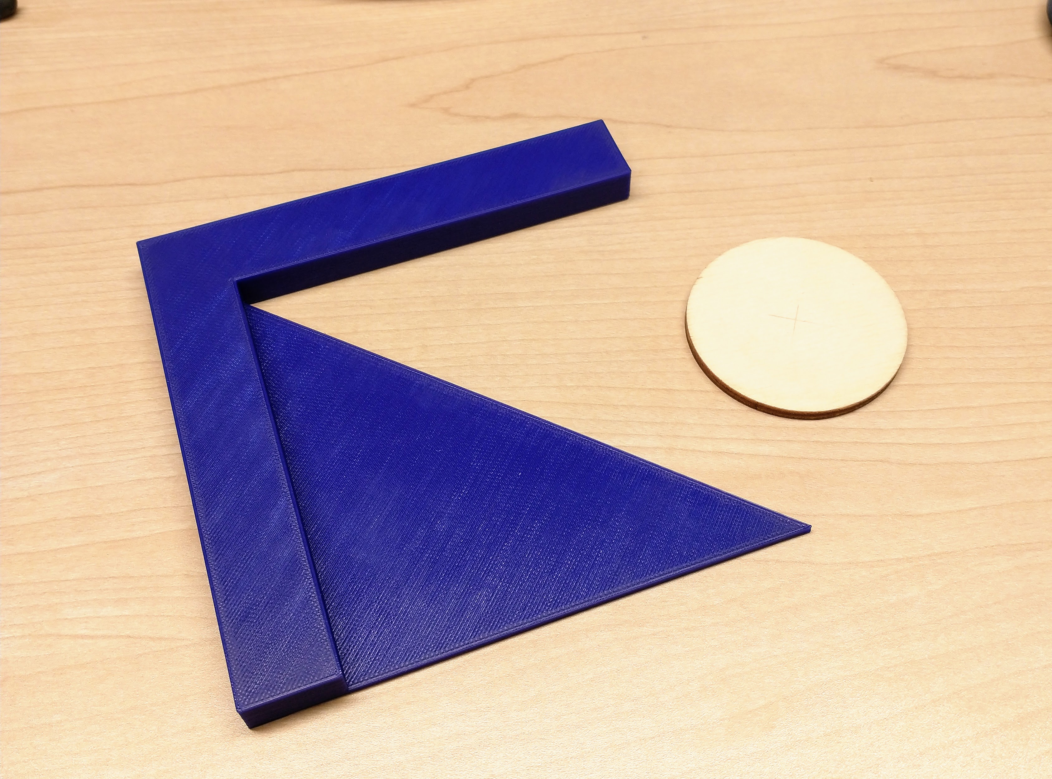 Disc Center Finder by Levi Sitts | Download free STL model | Printables.com