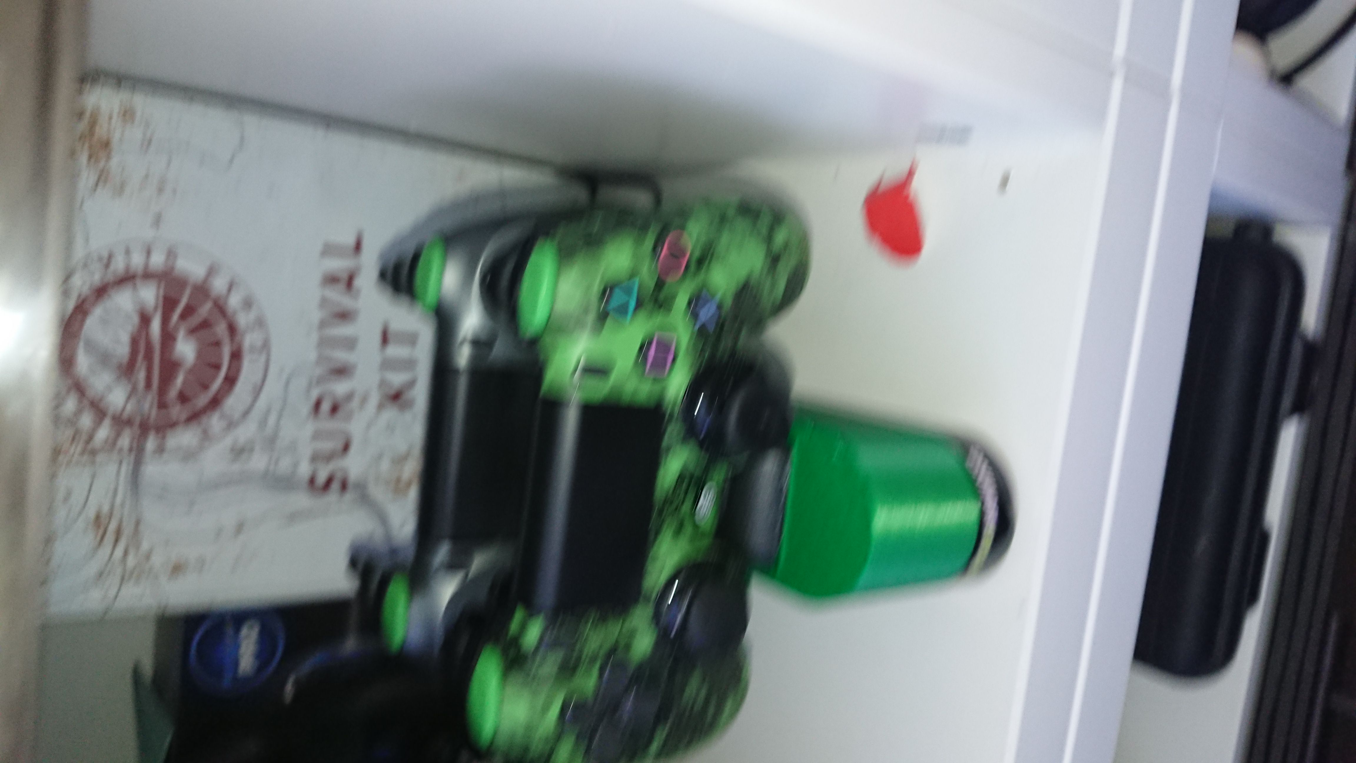 scuf controller dock by sneezle1980 | Download free STL model ...