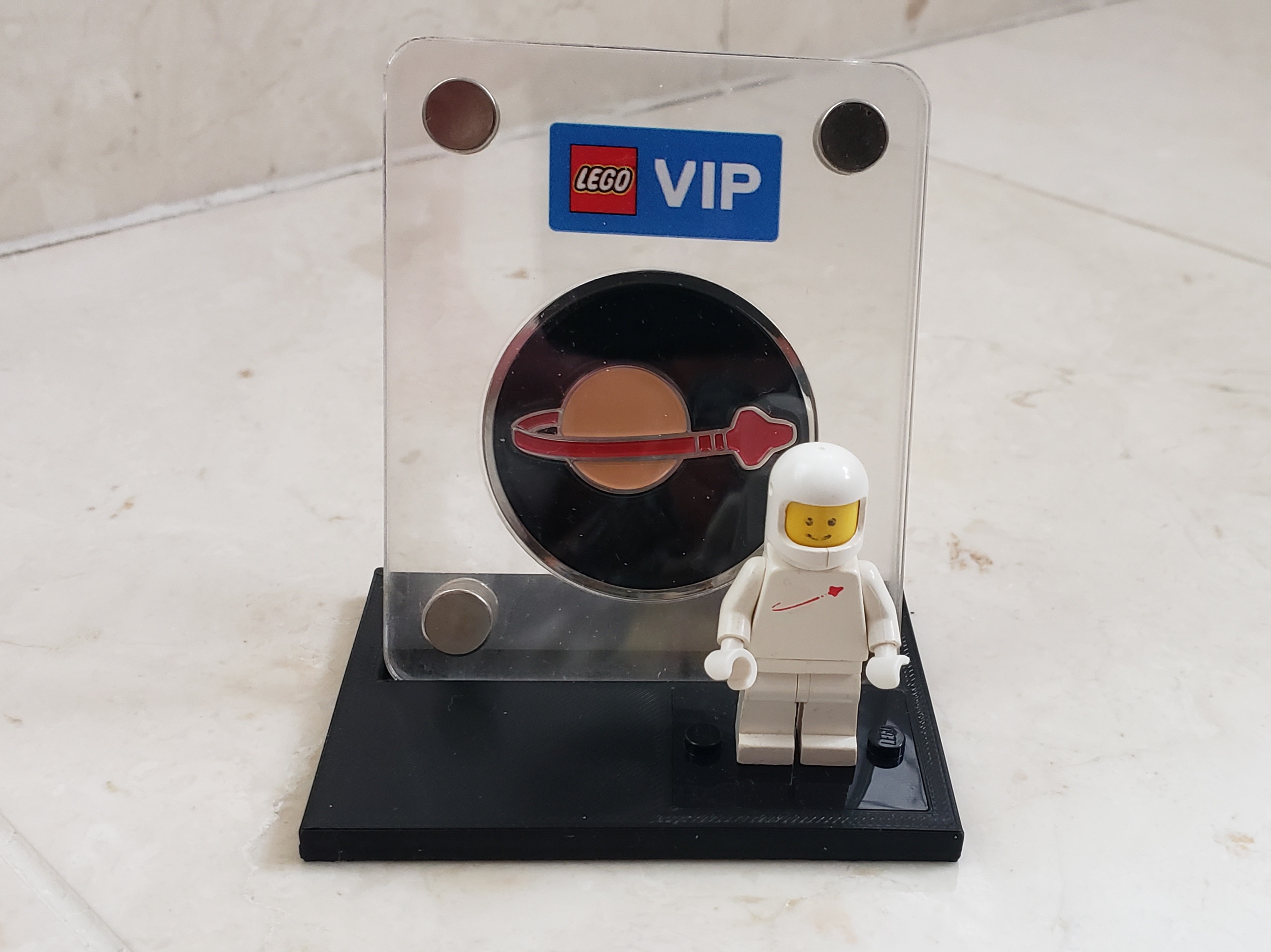 LEGO VIP Coin Holder by Printin'Monkey | Download free STL model ...