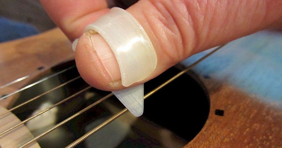 Comfortable Thumb Pick by LoboCNC | Download free STL model ...