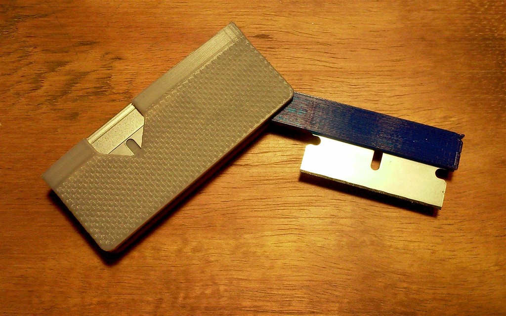 Folding Razor Blade Holder by LoboCNC | Download free STL model ...