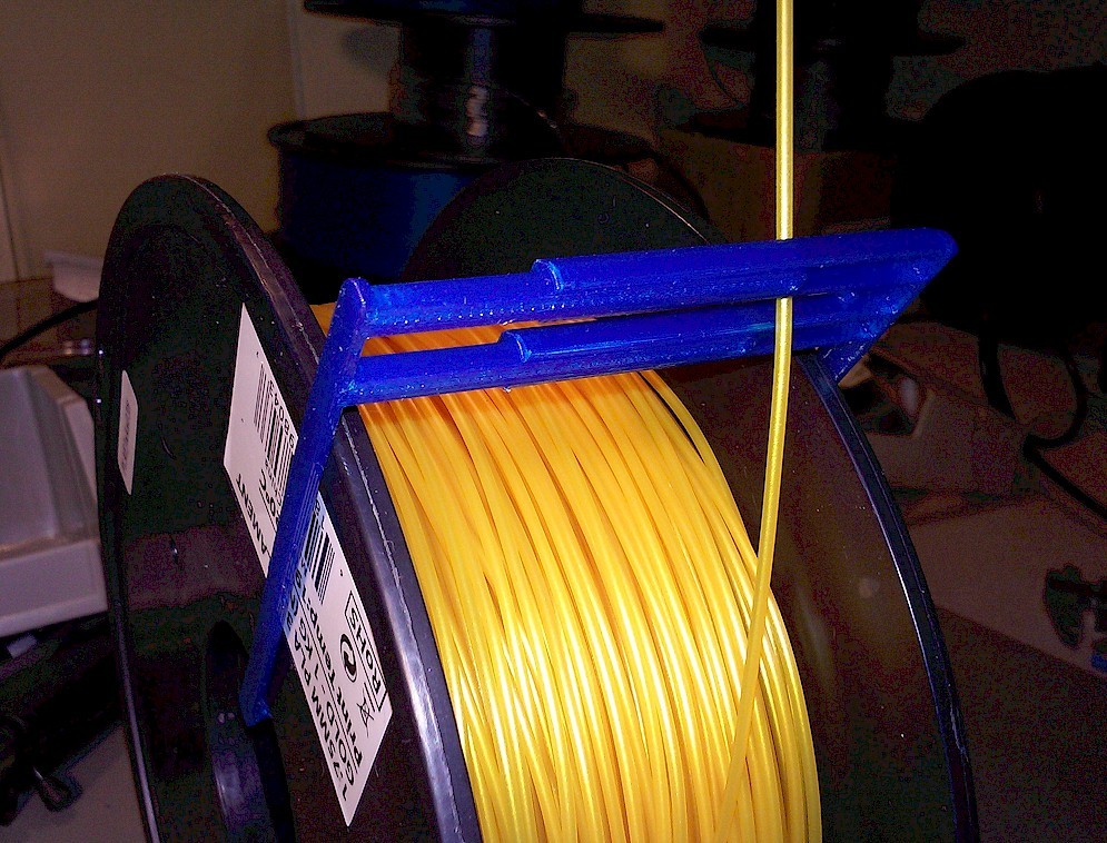 Never-tangle Filament Clip by LoboCNC | Download free STL model ...