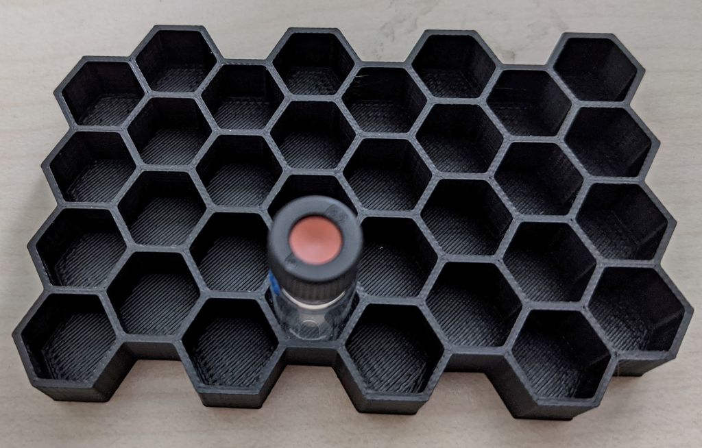 hexagonal vial holder/organizer by Mrsandman | Download free STL model ...