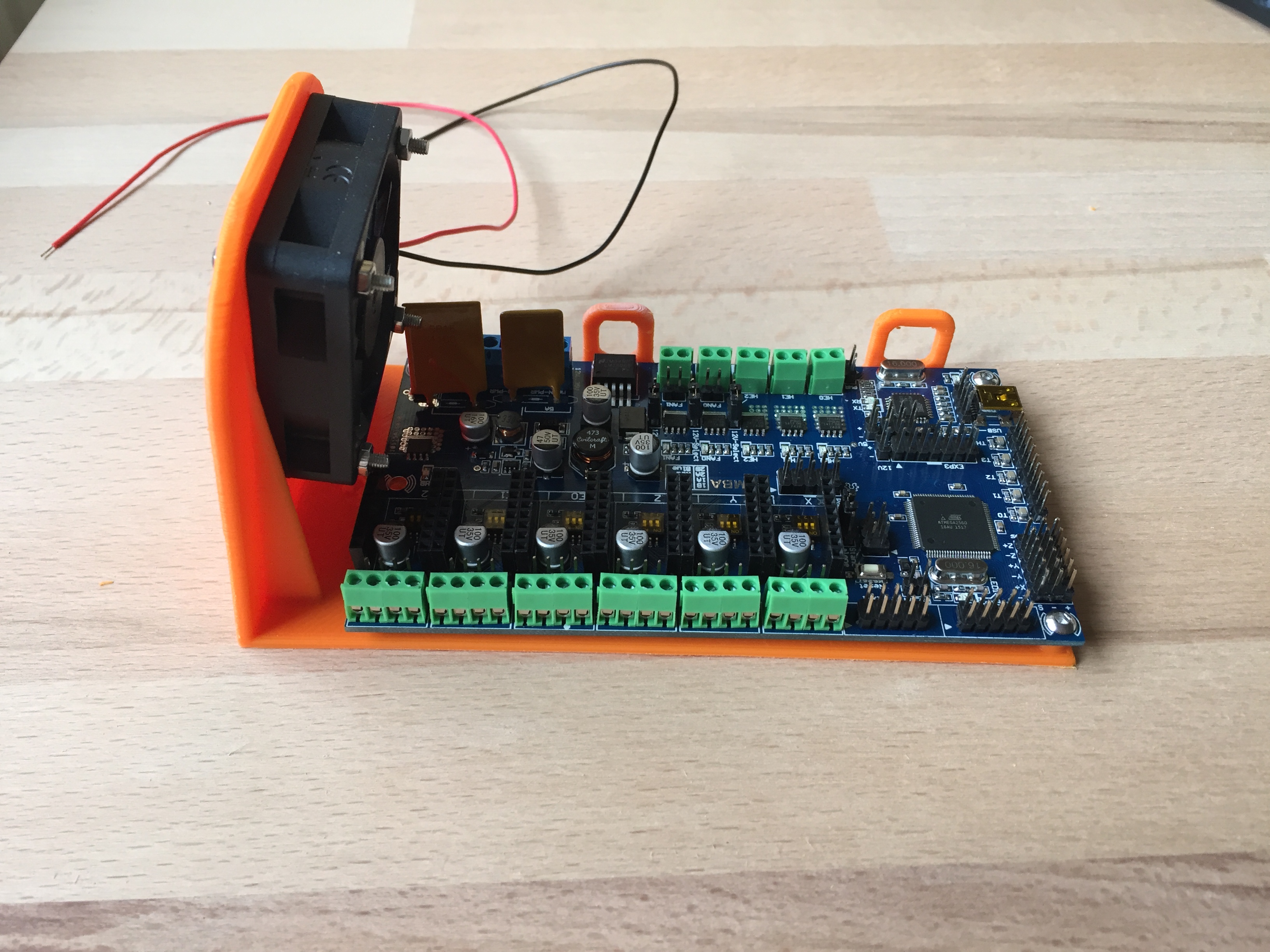 Rumba Board mount for Graber i3 by printingbuddy | Download free STL ...