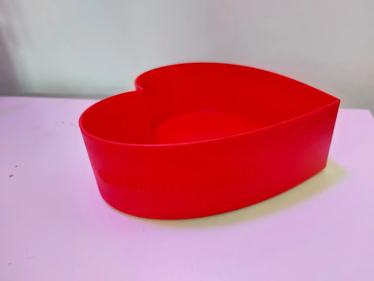 Heart planter by Garden Vessel | Download free STL model | Printables.com