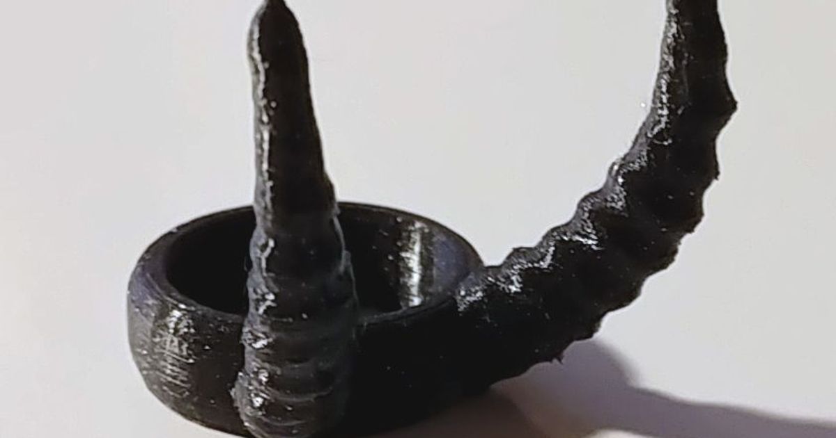 Horned ring by Schrittmotor | Download free STL model | Printables.com