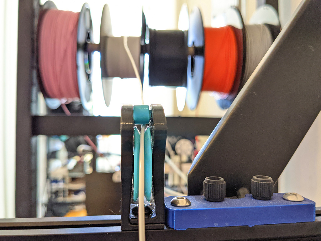 Filament Guide with Retaining Roller (for CR10) by TeepsDeluxe ...