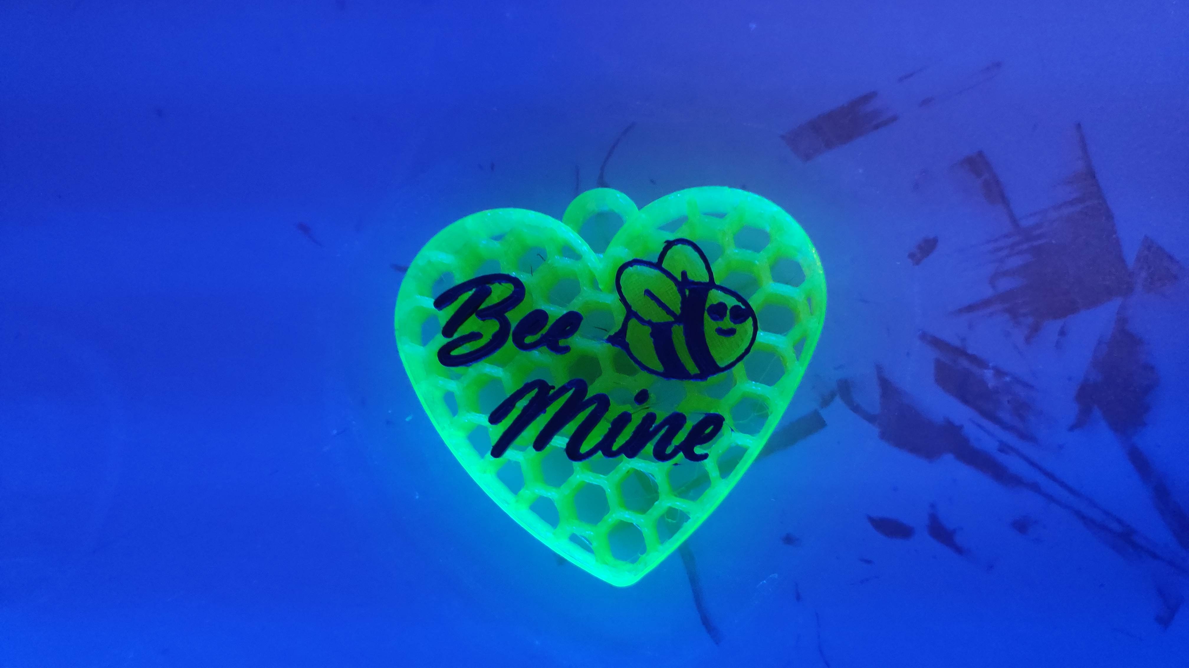 Bee mine keychain pendant by Stanis | Download free STL model ...