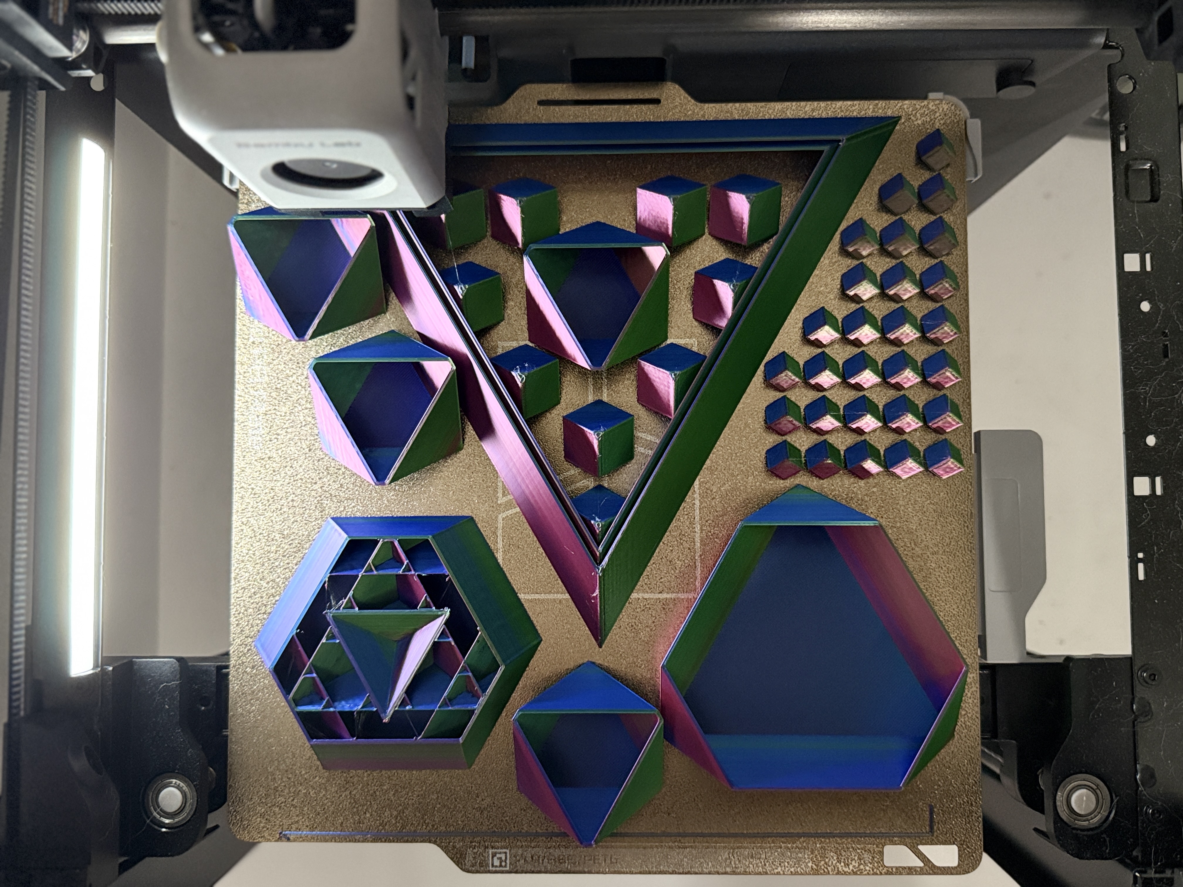 Endless Design Blocks | Scalable Stacking Block Set for Geometric Art ...