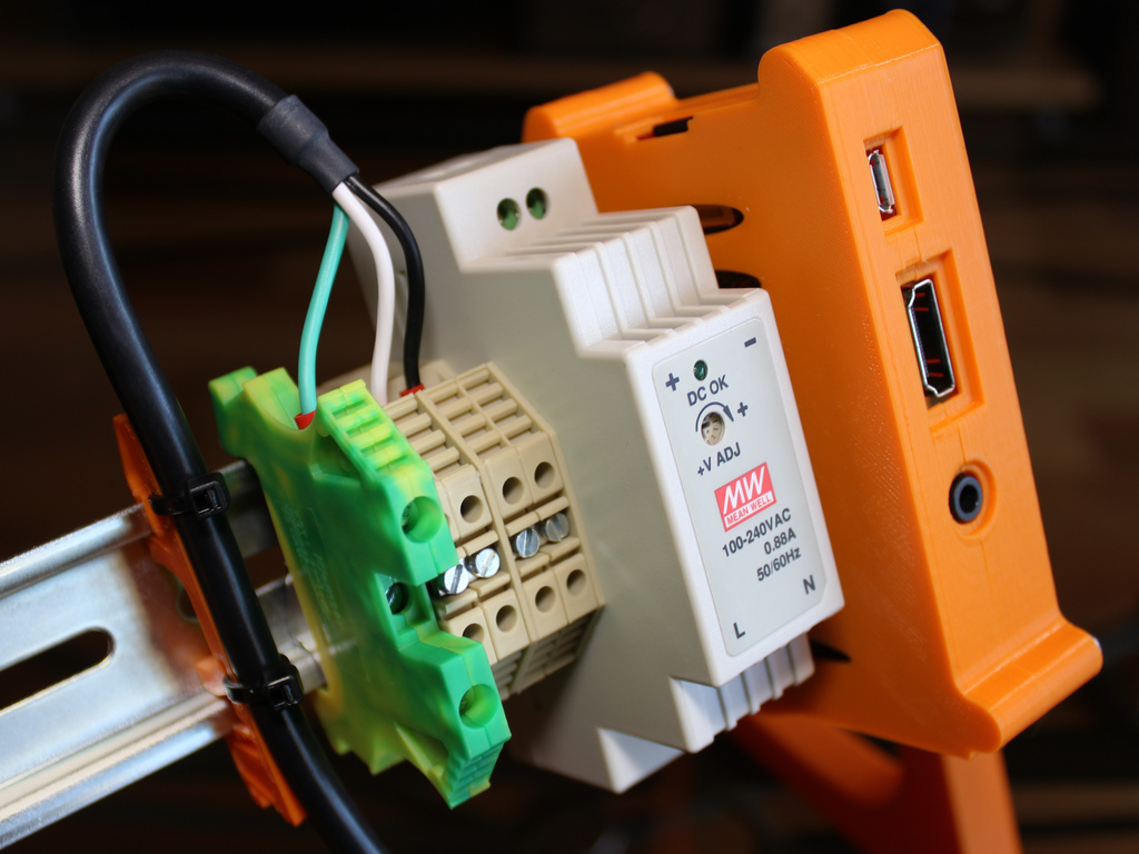 DIN Rail Cable Clamp por mdkendall | Descargar modelo STL gratuito ...