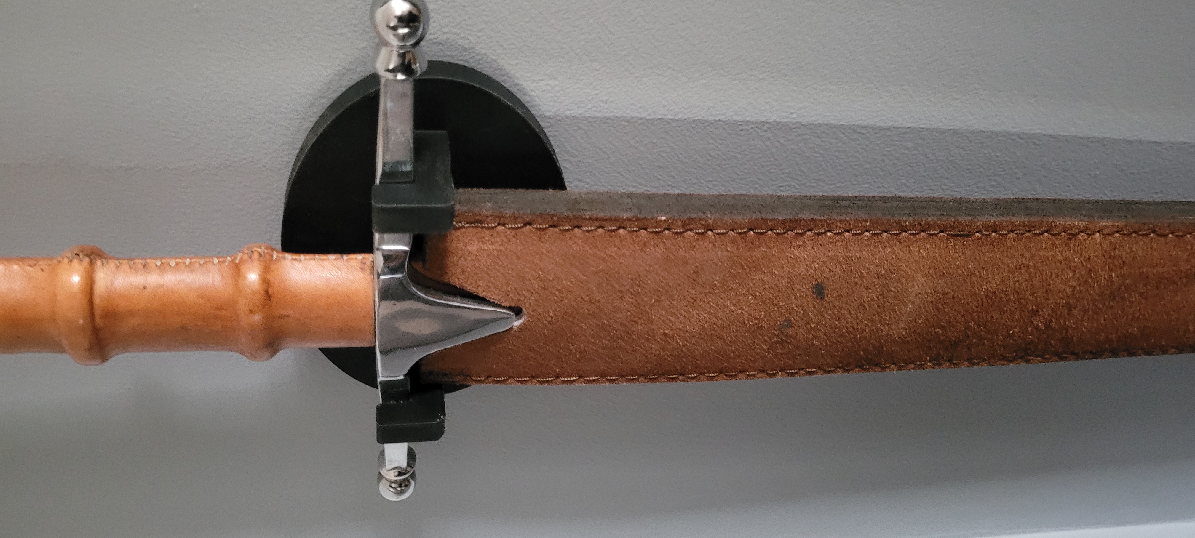 Basic Sword Holder by elder1104 | Download free STL model | Printables.com