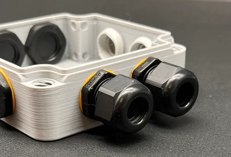Waterproof Junction box 2 by corteXcrank | Download STL model ...