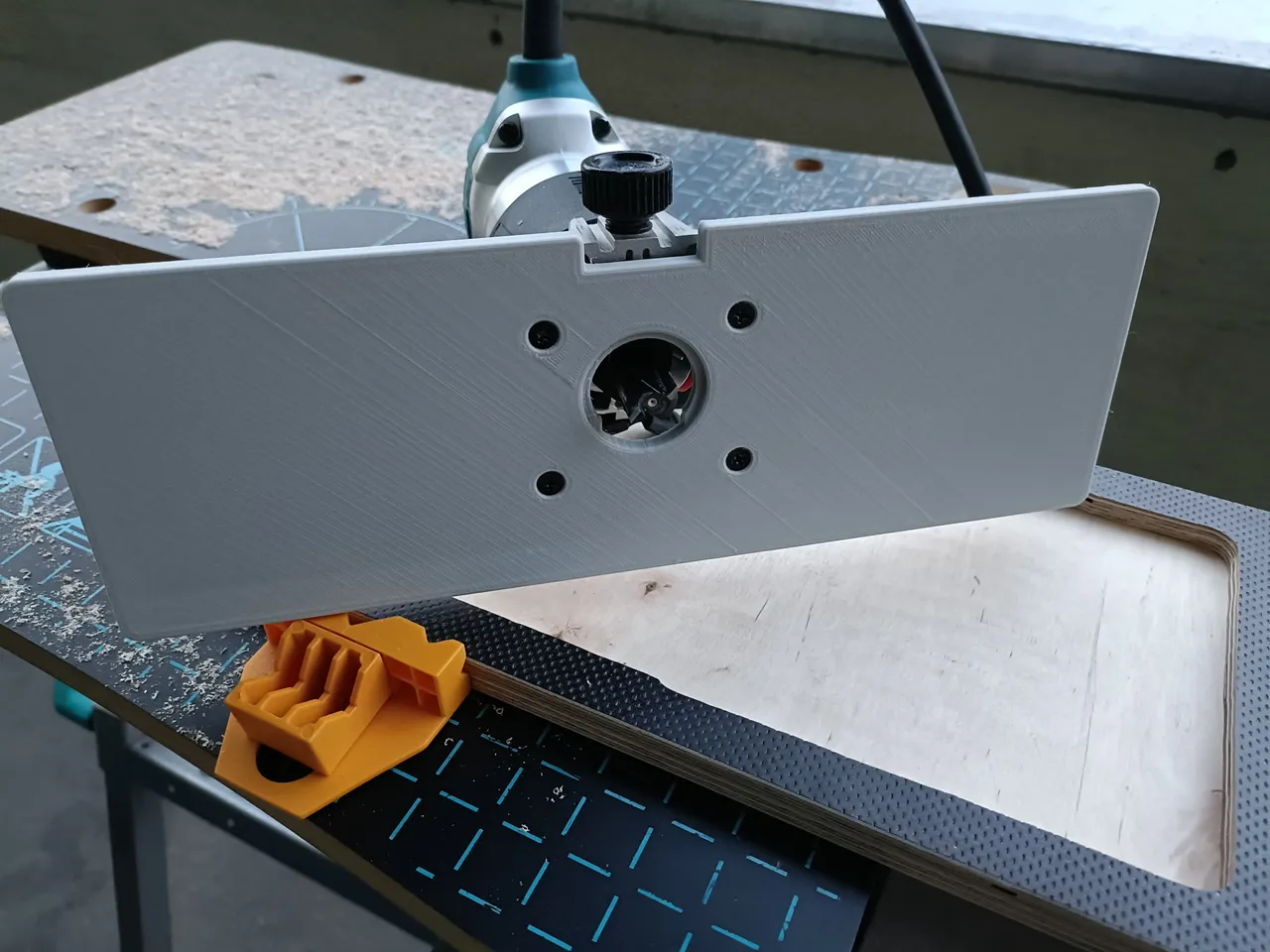 Makita router RT0700C extensionplate - big and bigger by Ruumen_ch ...