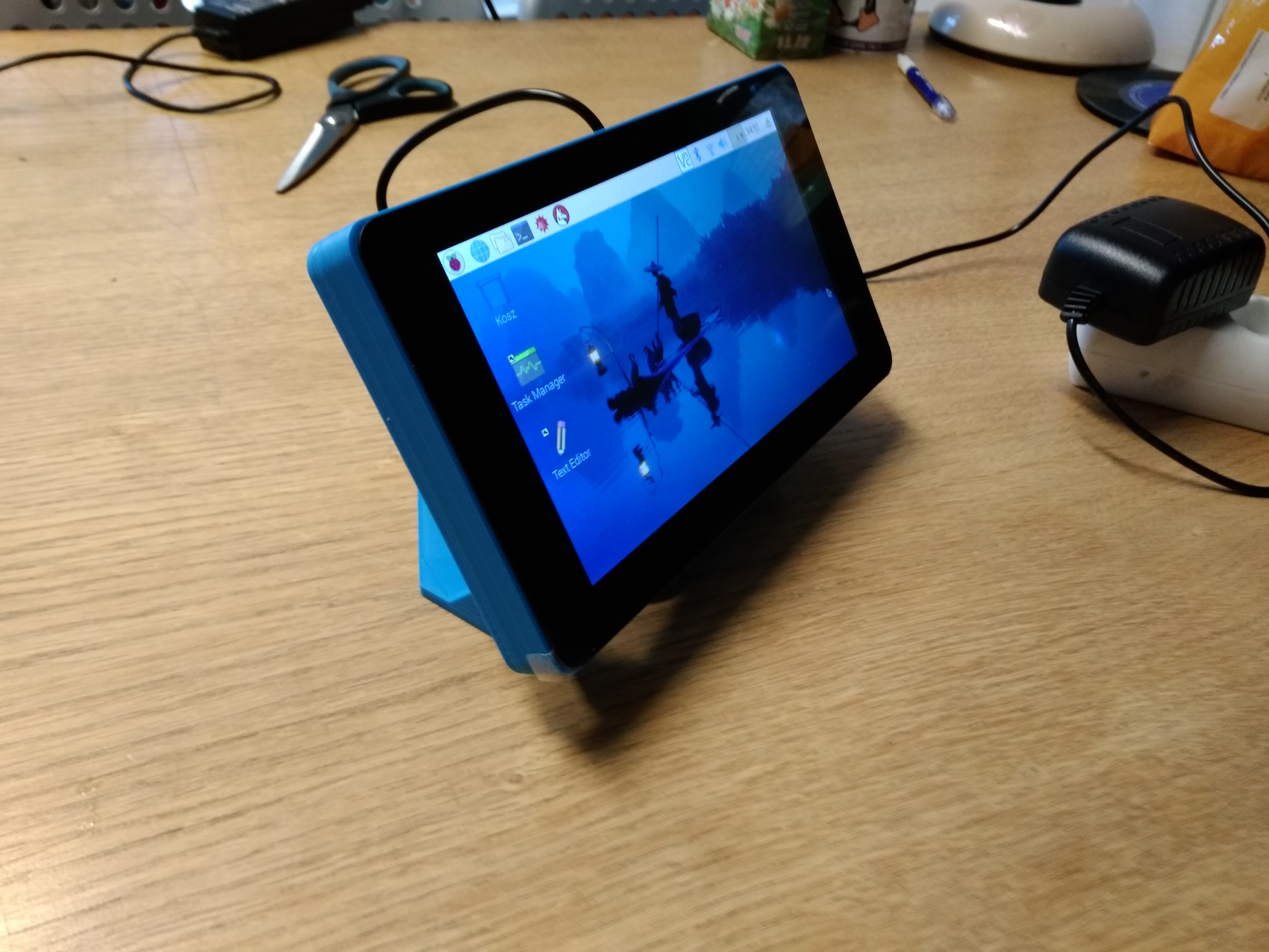 Official LCD 7" & Raspberry Pi Case by Cyryllo | Download free STL ...