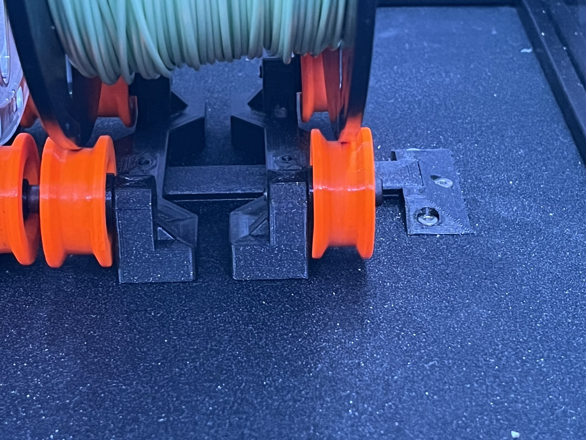 Adjustable Spool holder Stops by Penny Bots | Download free STL model ...