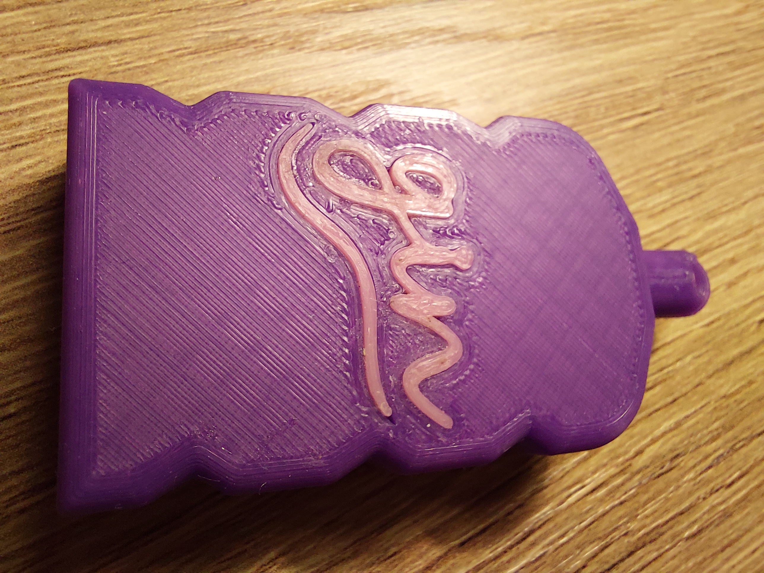 gin flask keychain by Ervin | Download free STL model | Printables.com