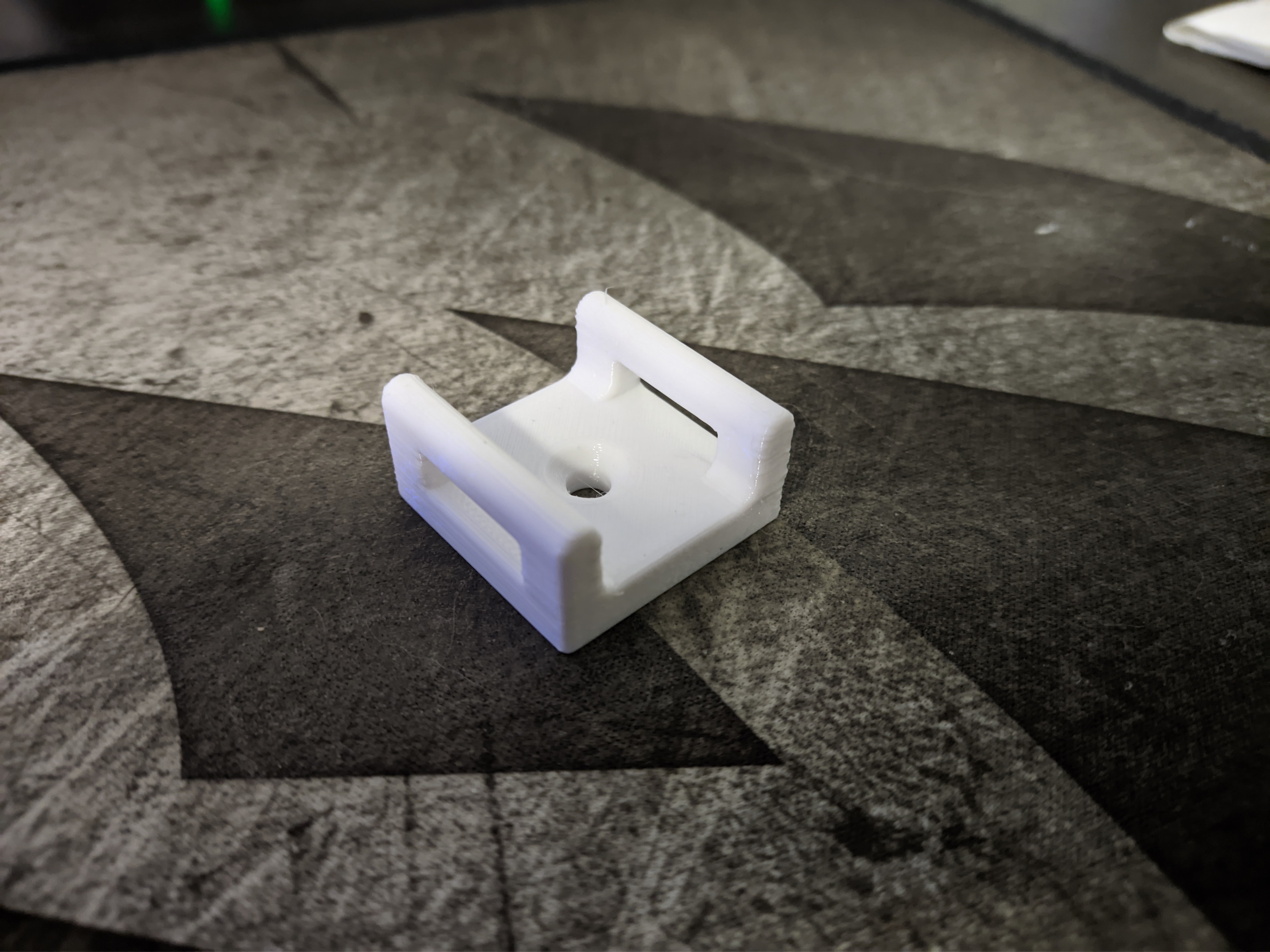 Velcro Cable Tie Mount by Kevin D | Download free STL model ...