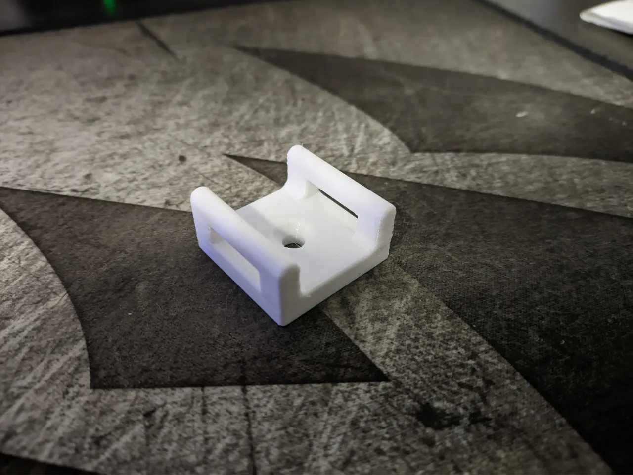 Velcro Cable Tie Mount by Kevin D | Download free STL model ...