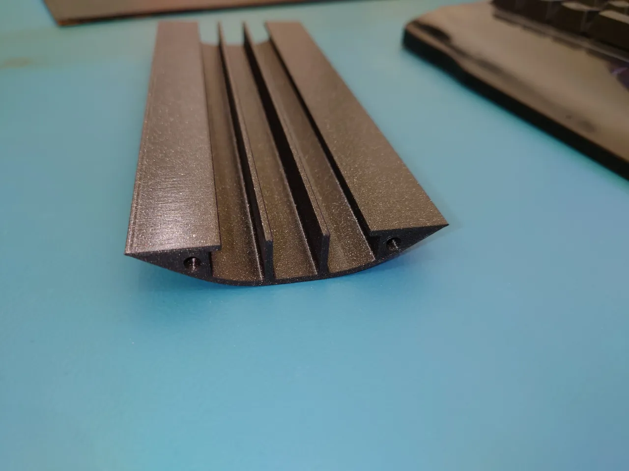 Rigid cable floor trunking by hibble | Download free STL model ...