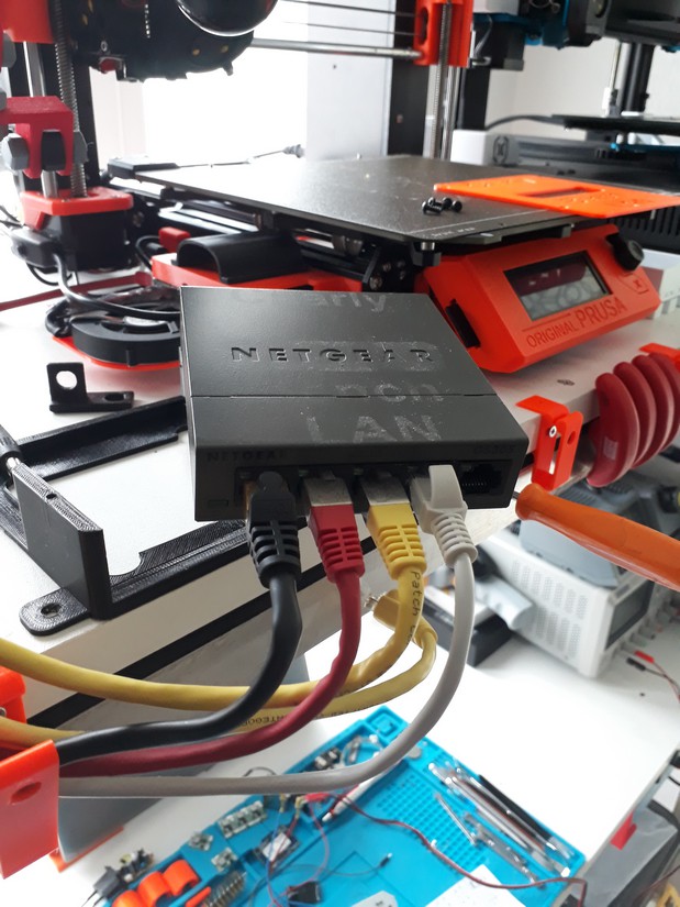 Netgear Ethernet switch enclosure by Charly BEGOOD | Download free STL ...