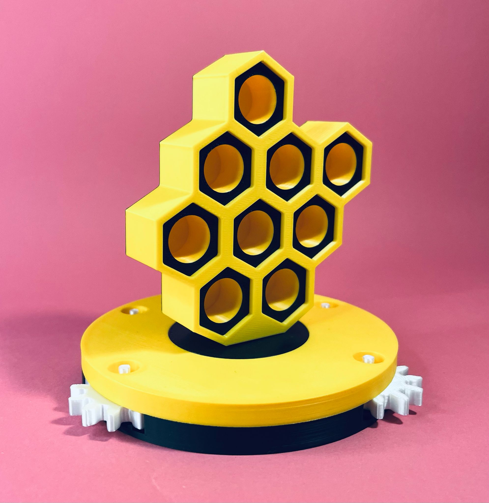 Catch the bees game turning surface magnet stick by Rei Bau | Download free STL model ...