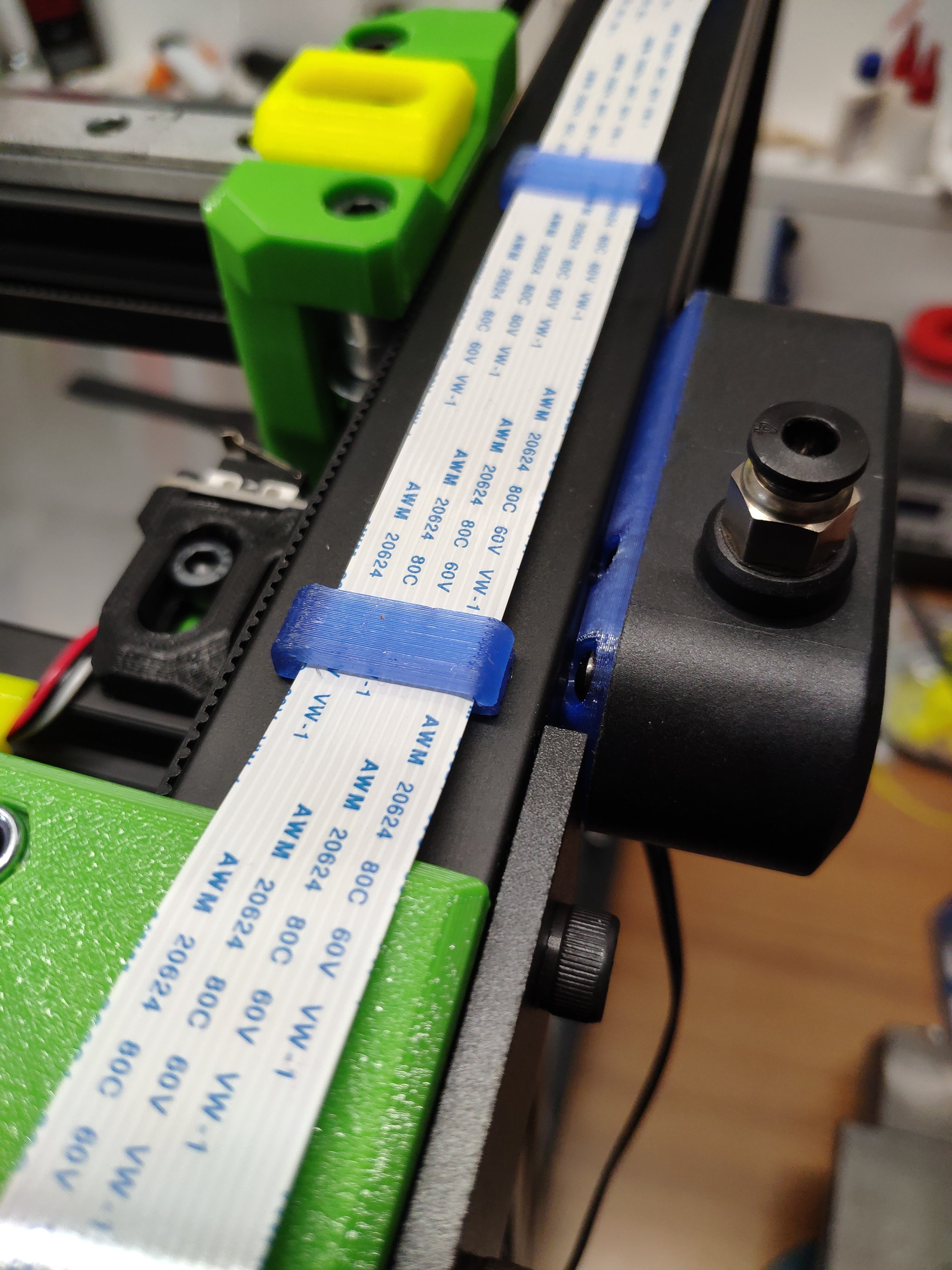 Raspberry Pi Cam V2.1 mount by Farnsworth | Download free STL model ...