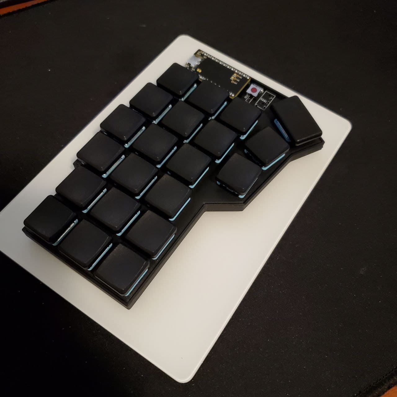 Corne LP Mechanical Keyboard Minimal Case por tbenen | Descargar modelo ...