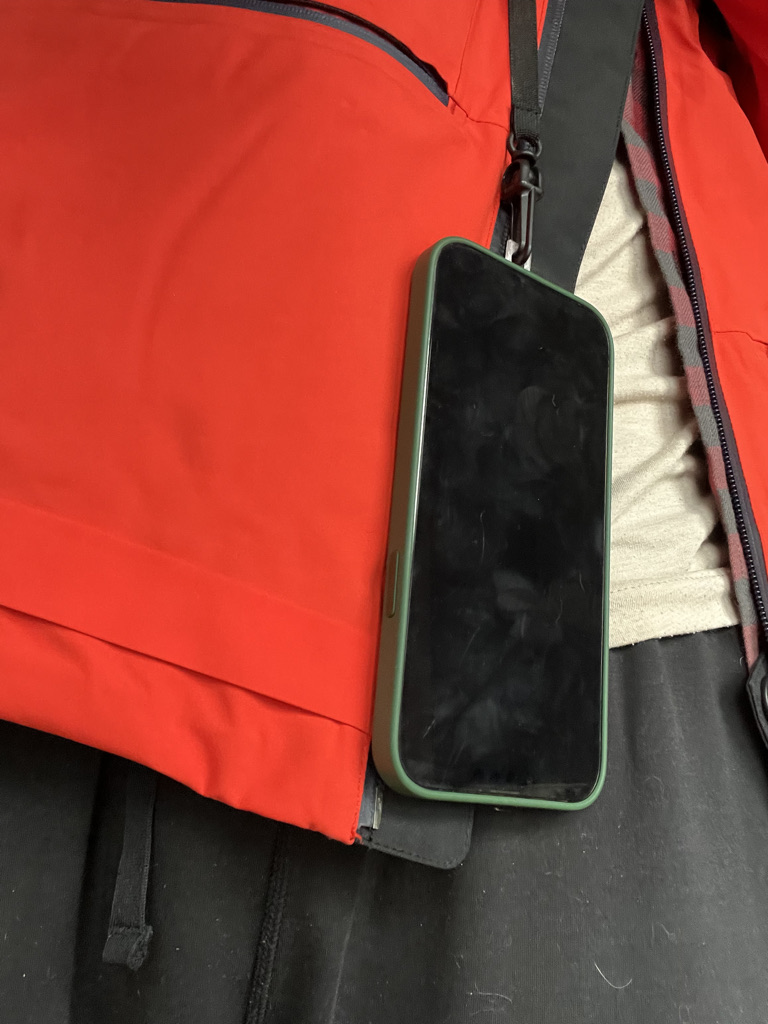 iPhone 13 Pro Max Lanyard/Tether Case Insert von HotdogFingerz ...