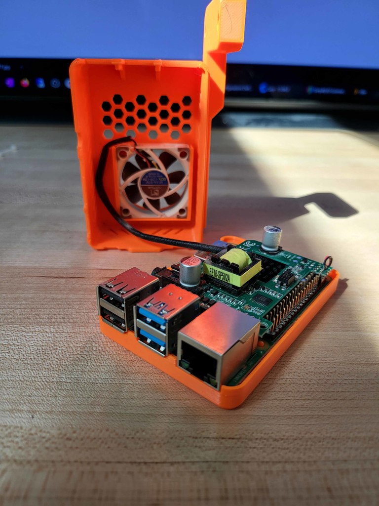 Raspberry Pi 4 Prusa MK3S Case w/ PoE + Noctua 40x10 Fan by Regulus | Download free STL model ...
