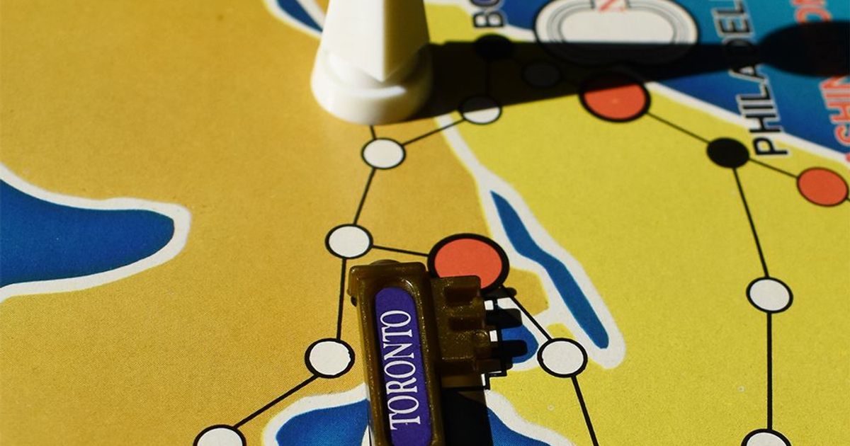 Globetrotters Board Game (1984) - Replacement Pawn & Key by ...