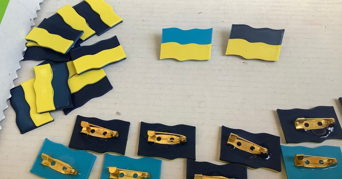 Ukraine flag badge by Karolina Klempirova | Download free STL model ...