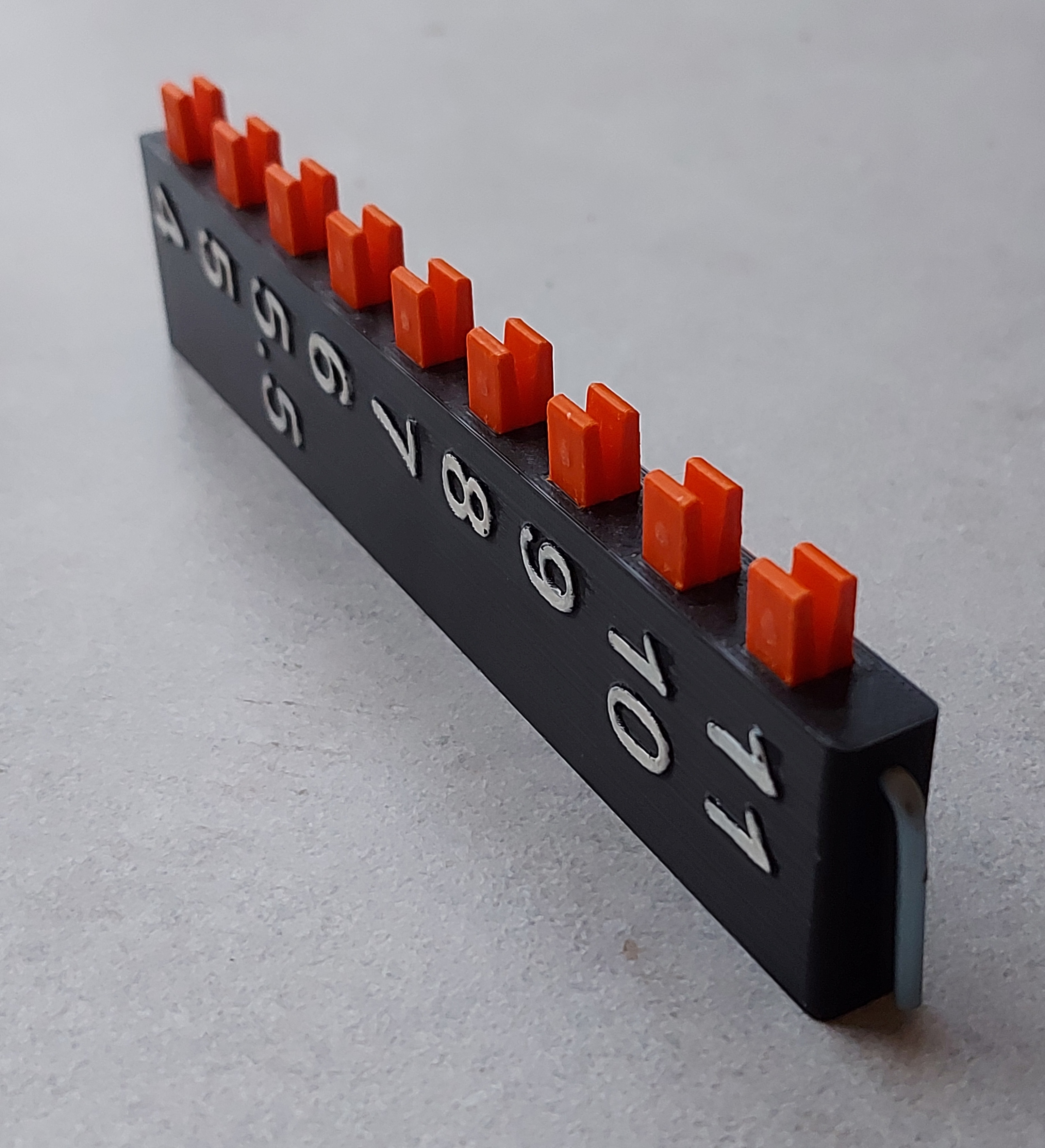 Modular ratchet socket holder for 1/4" square sockets. Replaceable ...