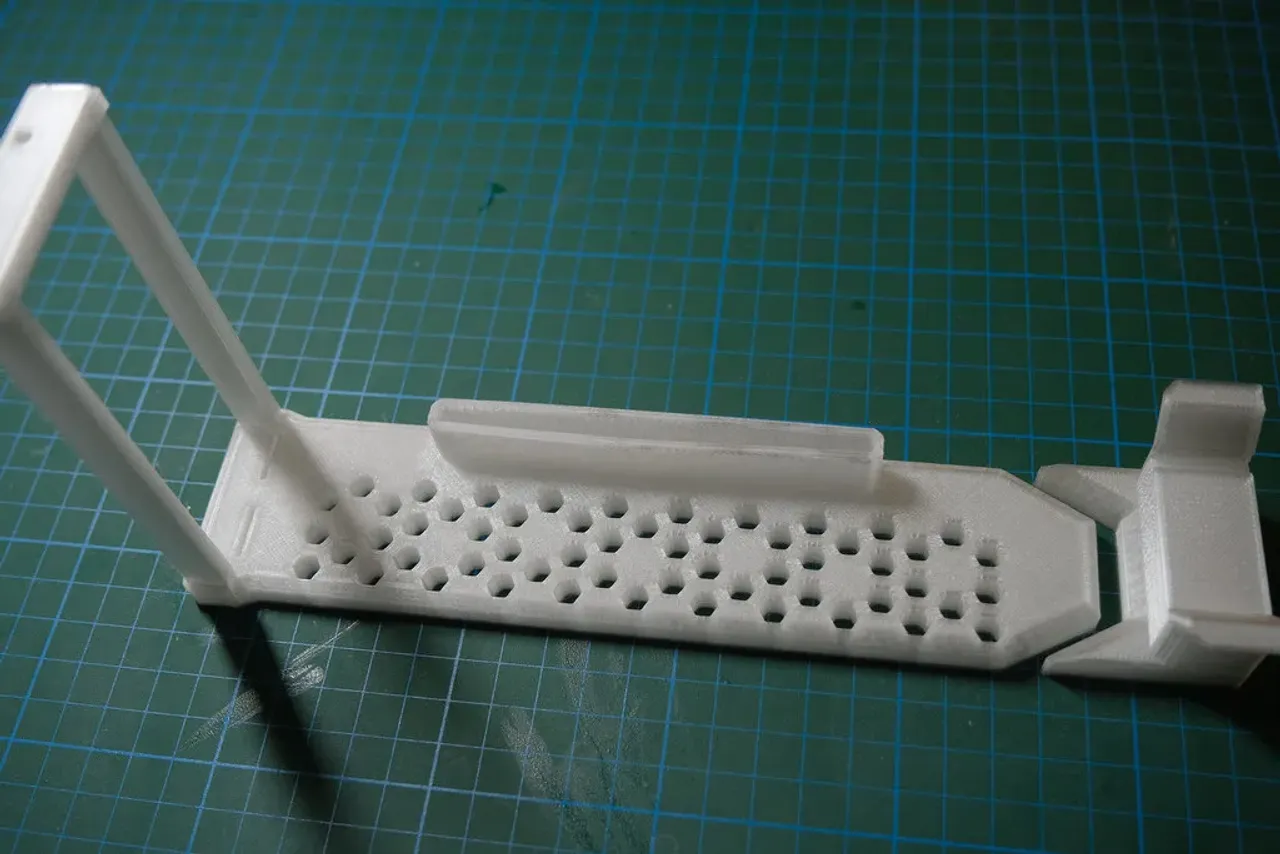 Graphics Card (GPU) Stand/Holder for Display by AreiouS | Download free ...