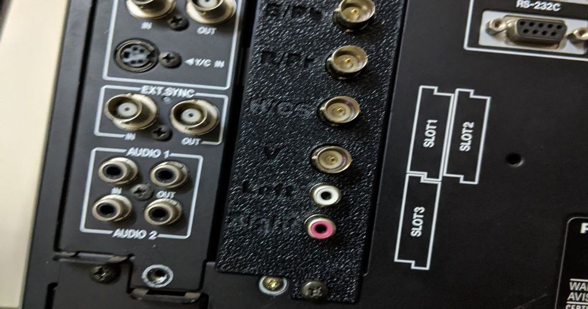 JVC IF-C01COMG Clone BNC Cover by Collingall | Download free STL model ...