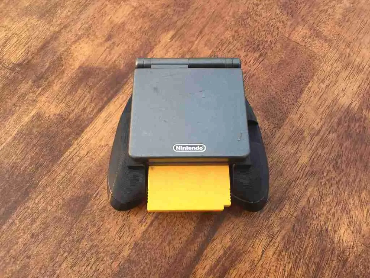 Game Boy Advance SP Controller Grip by colossatr0n | Download free STL ...