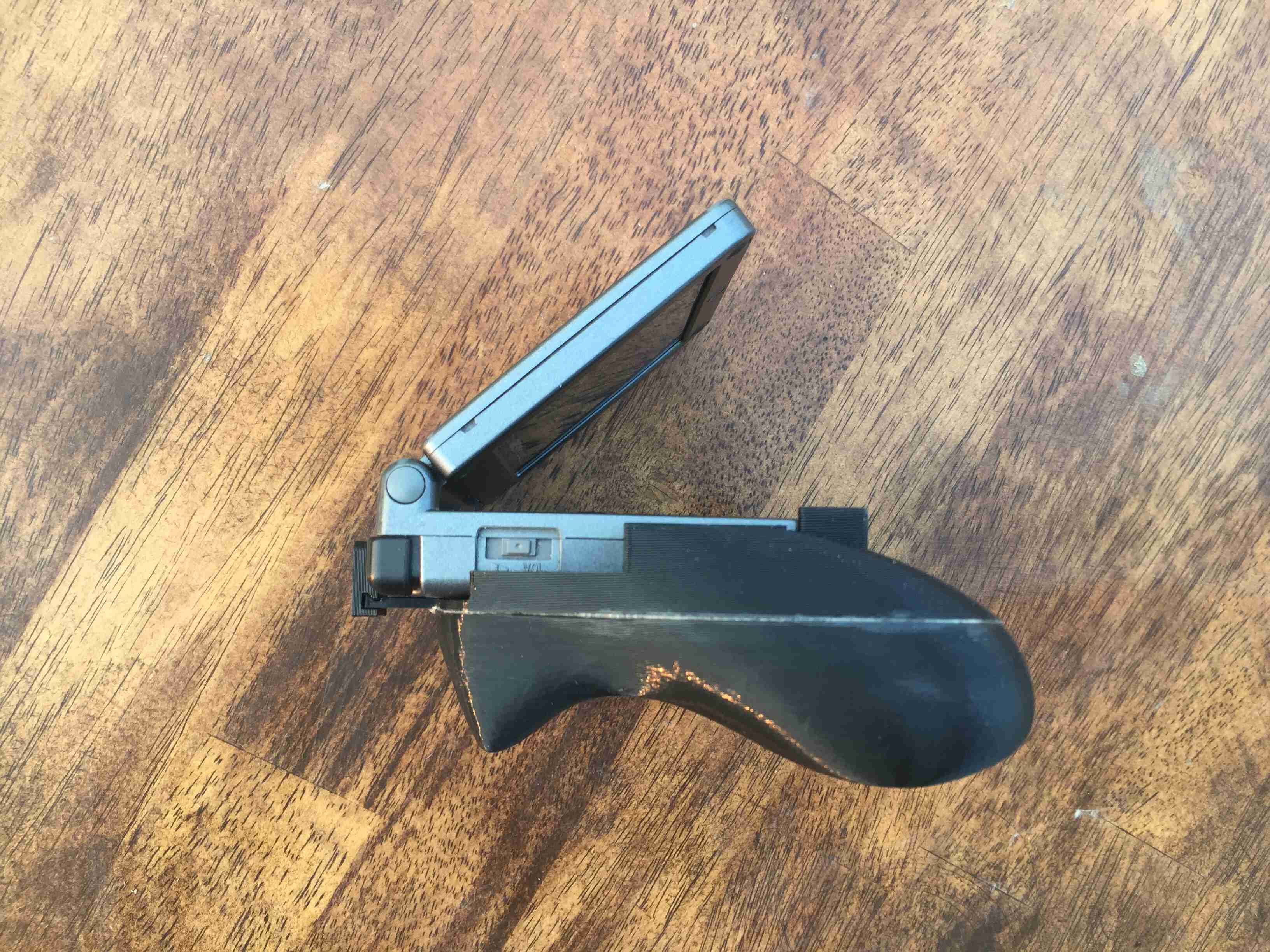 Game Boy Advance SP Controller Grip by colossatr0n | Download free STL ...