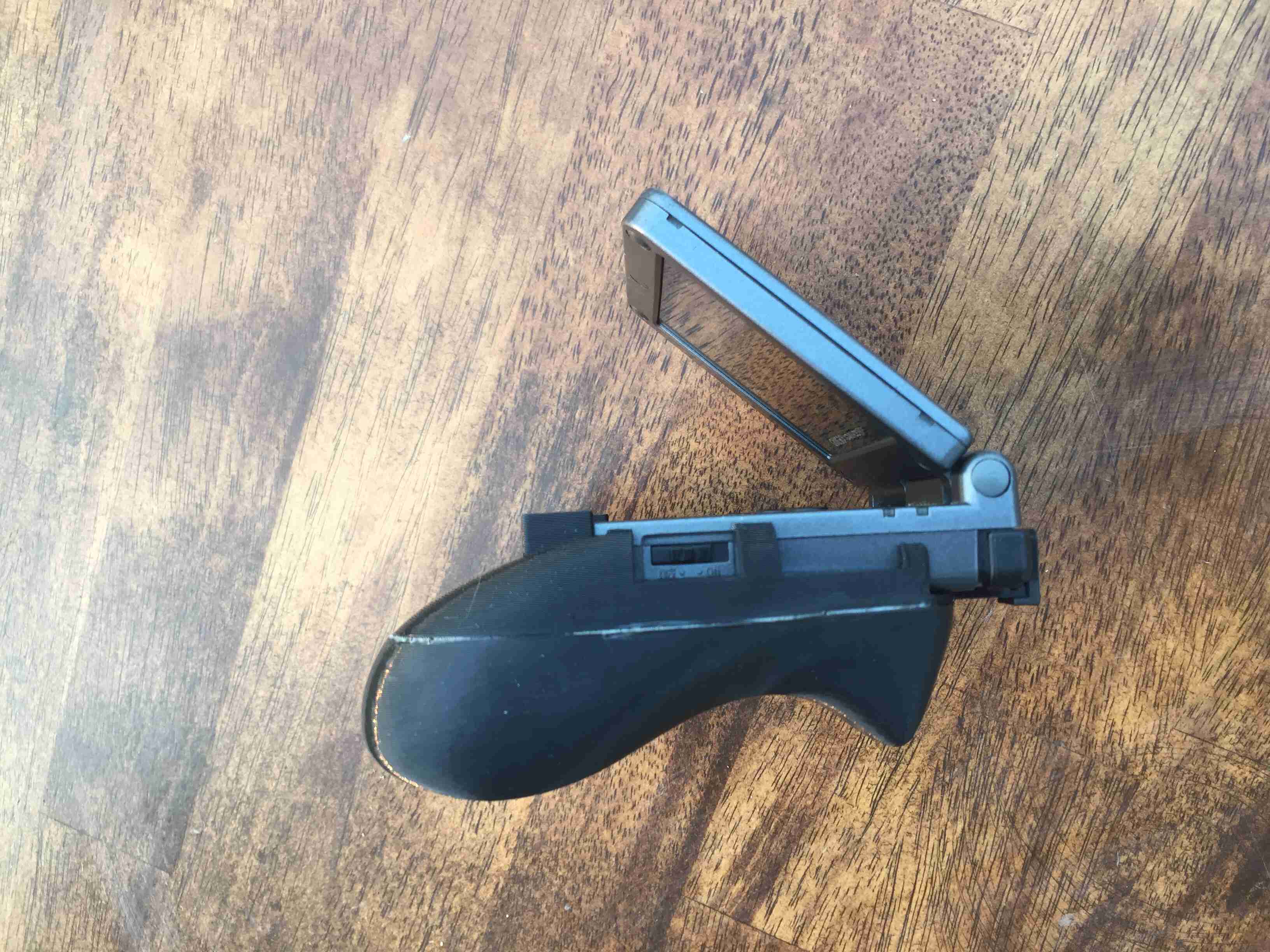 Game Boy Advance SP Controller Grip by colossatr0n | Download free STL ...