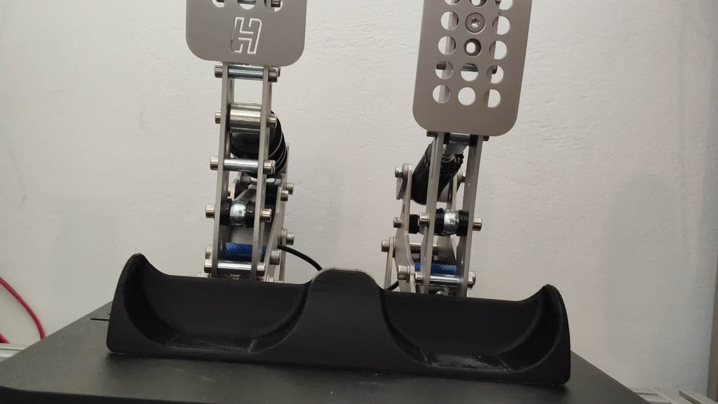 Simracing - Heel Cups (for Formula Pedal Spacing) by bberger | Download ...