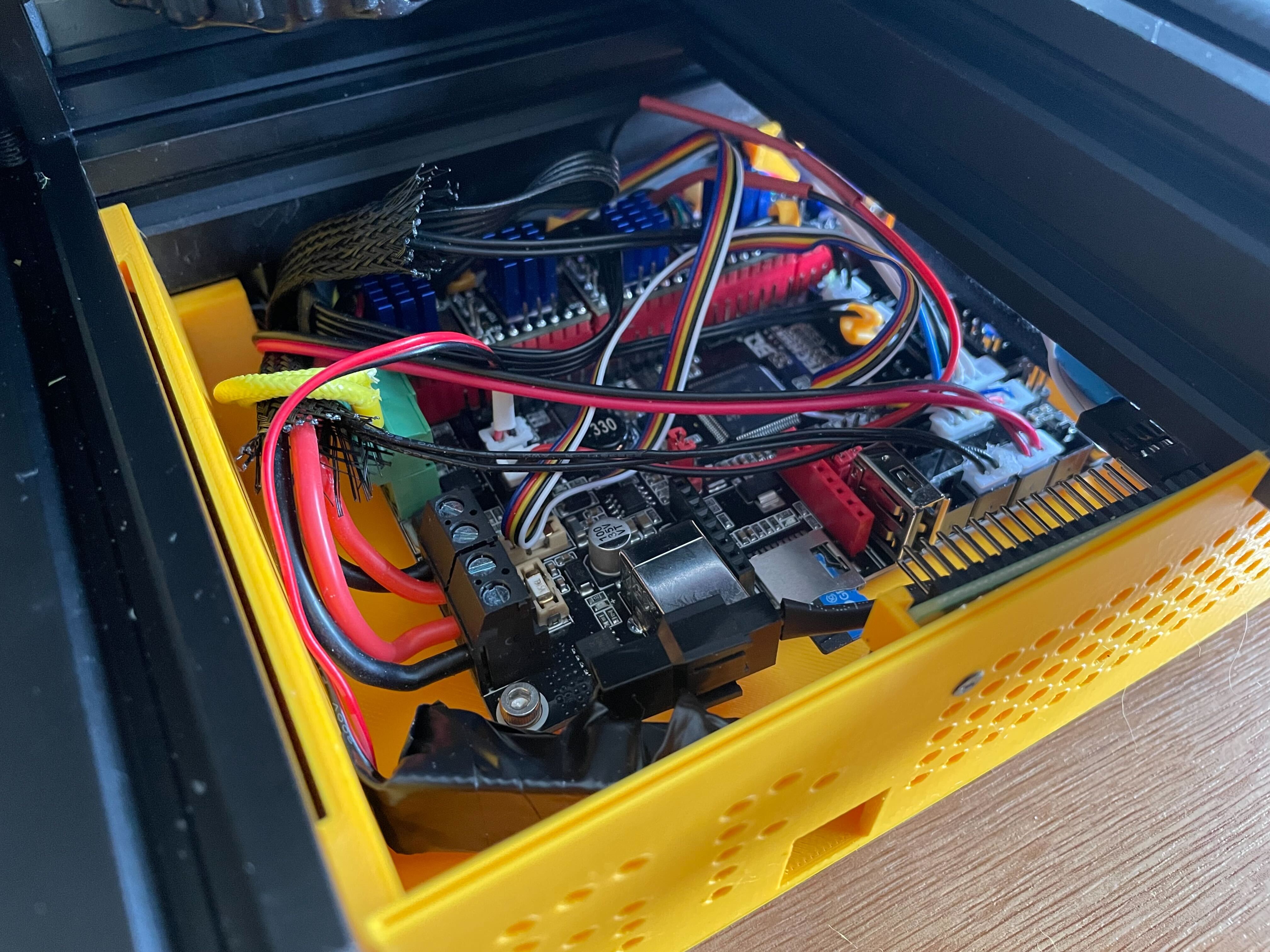 Bigtreetech SKR2 + Rasperry Pi Zero 2 + Noctua Fan Enclosure for Ender ...