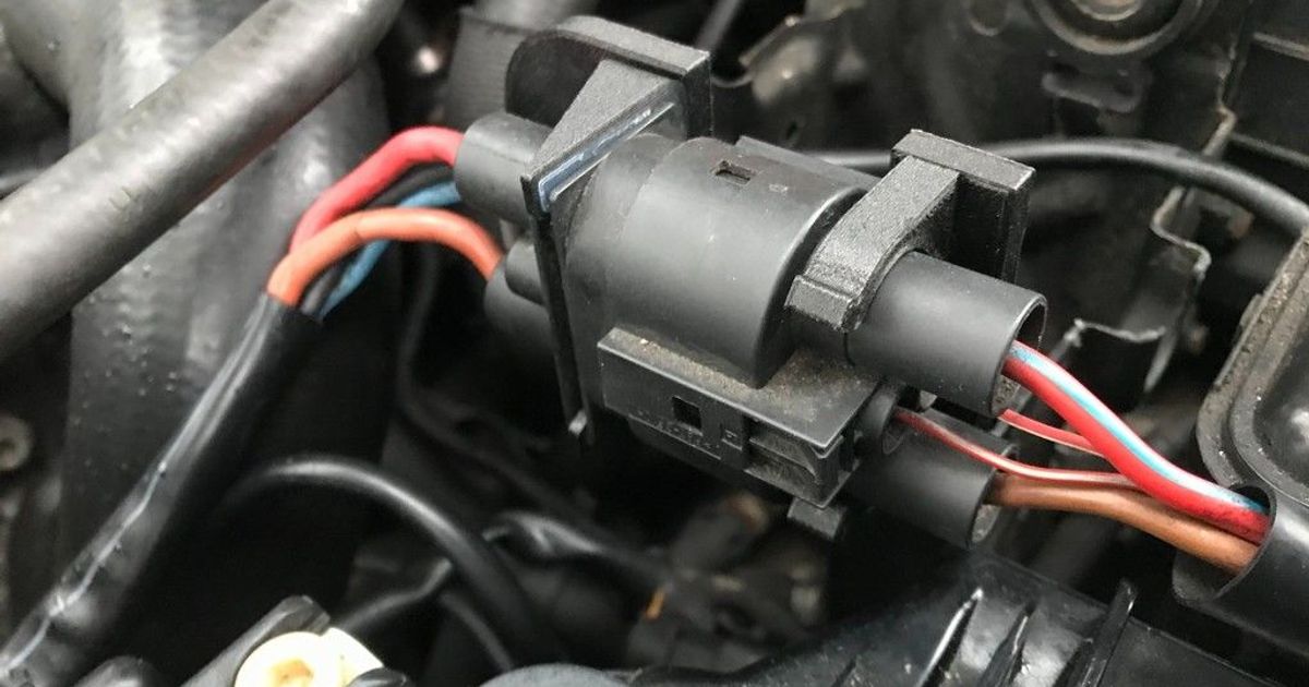 Engine Bay Connector Bracket by frez_knee | Download free STL model ...