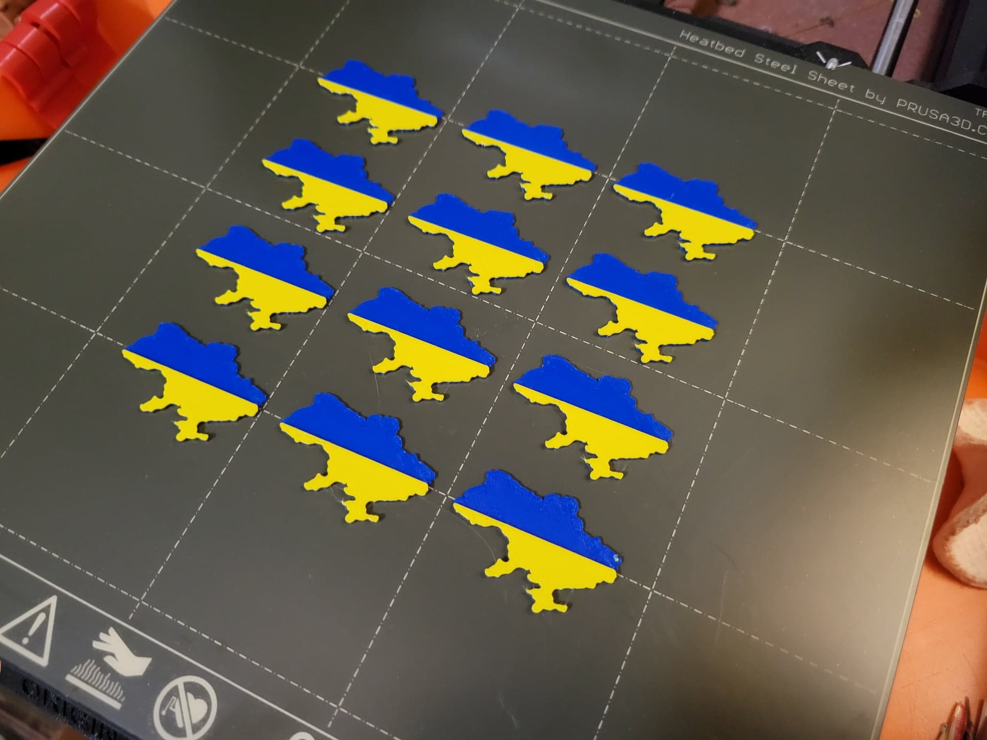 Ukraine Support Awareness Pins / Badges by ZachryWD | Download free STL ...