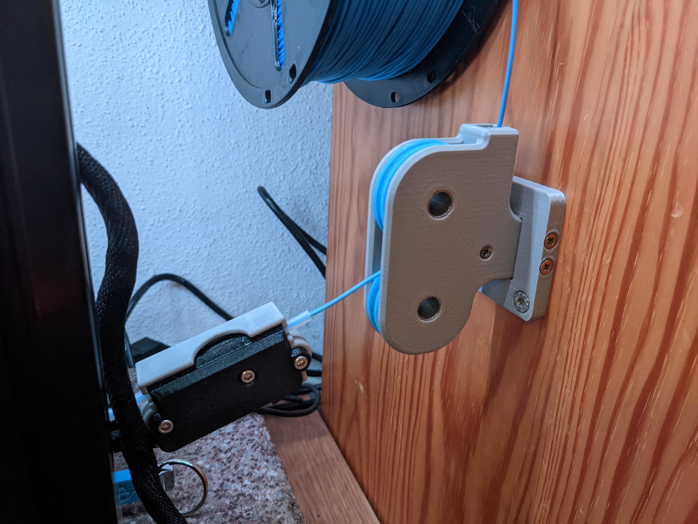 Filament guide - Spool on the top and side of filament infeed by ...