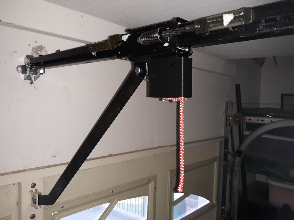 Chamberlain Garage door shield by Kisssys | Download free STL model ...