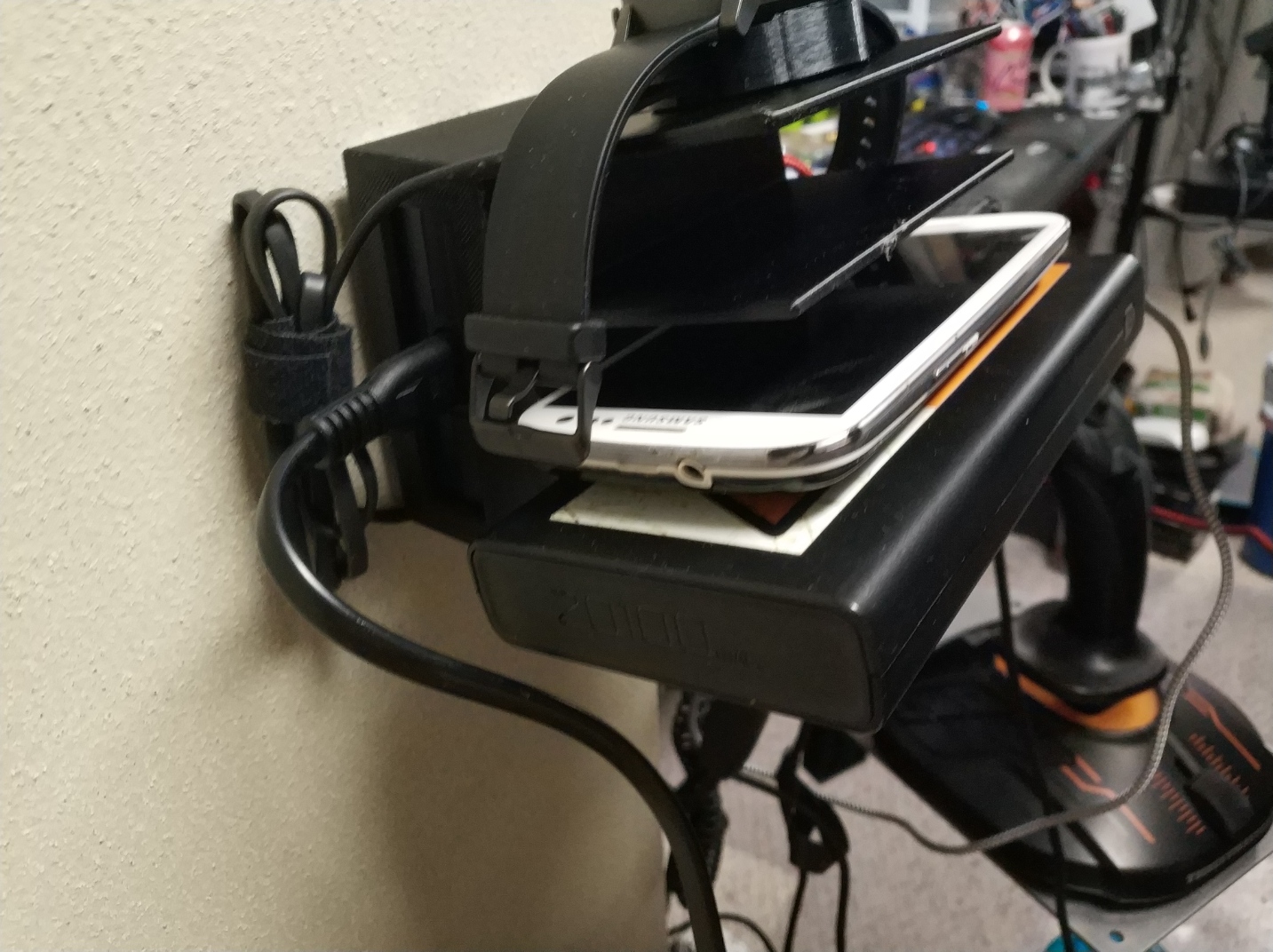 USB Charger Mount and Shelf by Matthew | Download free STL model ...