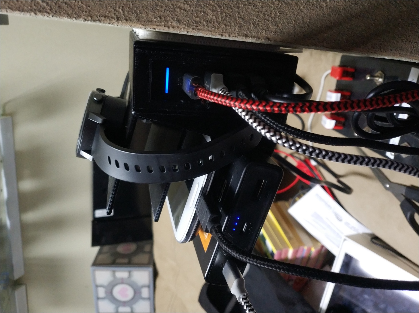 USB Charger Mount and Shelf by Matthew | Download free STL model ...